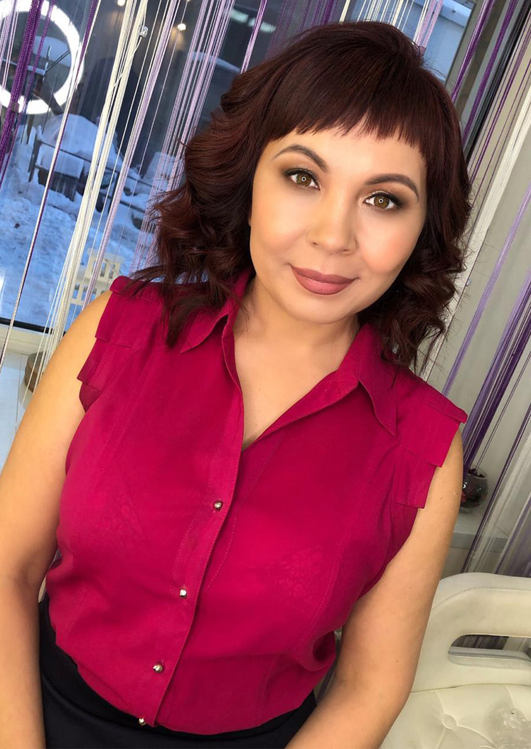 PV Frauen Galerie Ukraine | Deutschland - Yulia R, 50